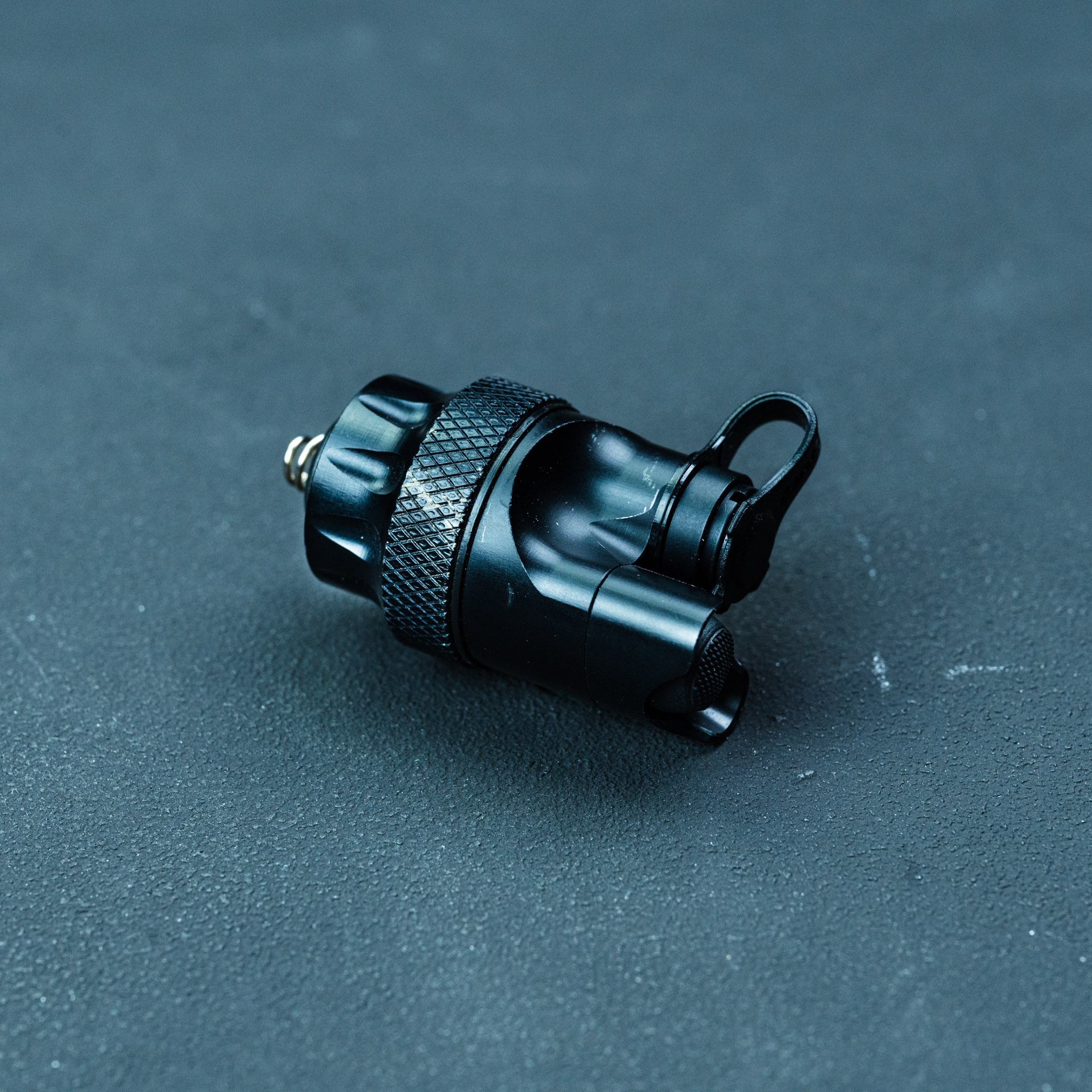 SureFire Scout DS00 Tailcap – Pushbutton + Pressure Pad Host – T.REX ARMS