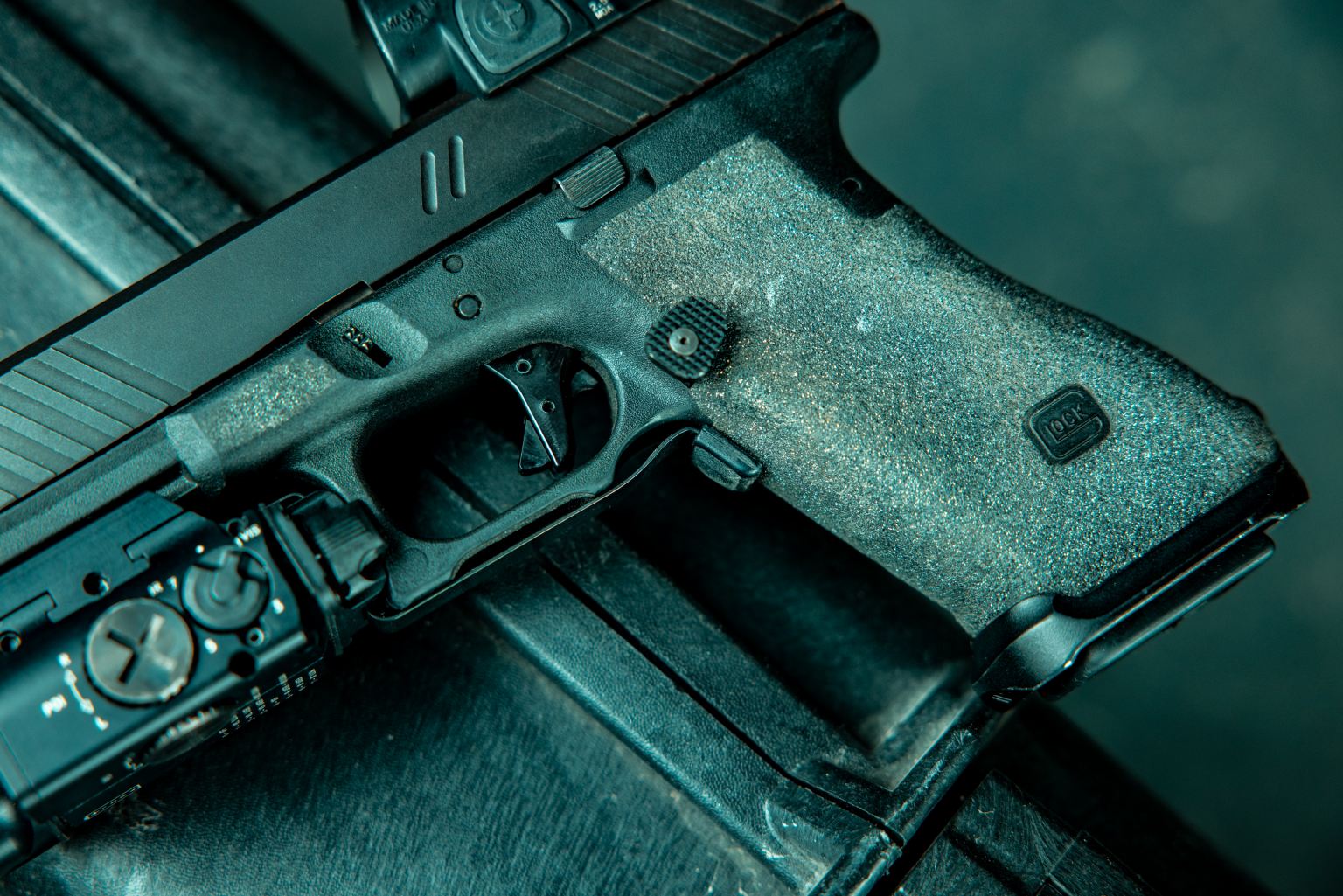 SureFire RSP Pistol Grip Switch for XVL2-IRC – T.REX ARMS