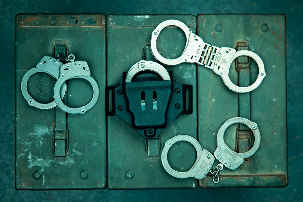 T.REX Ironside Handcuff Carrier – T.REX ARMS