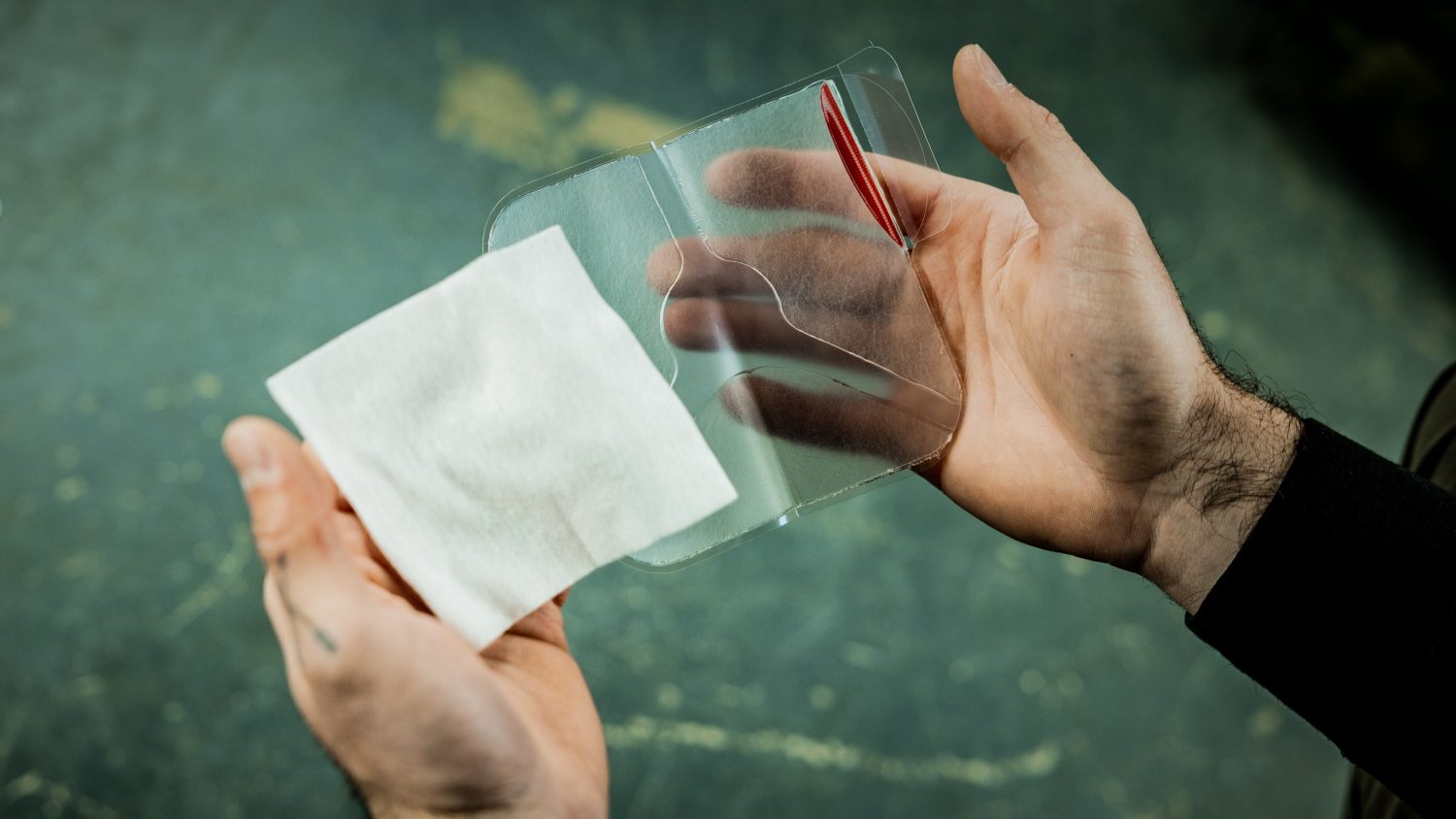 NAR HyFin Vent Compact Chest Seal – T.REX ARMS