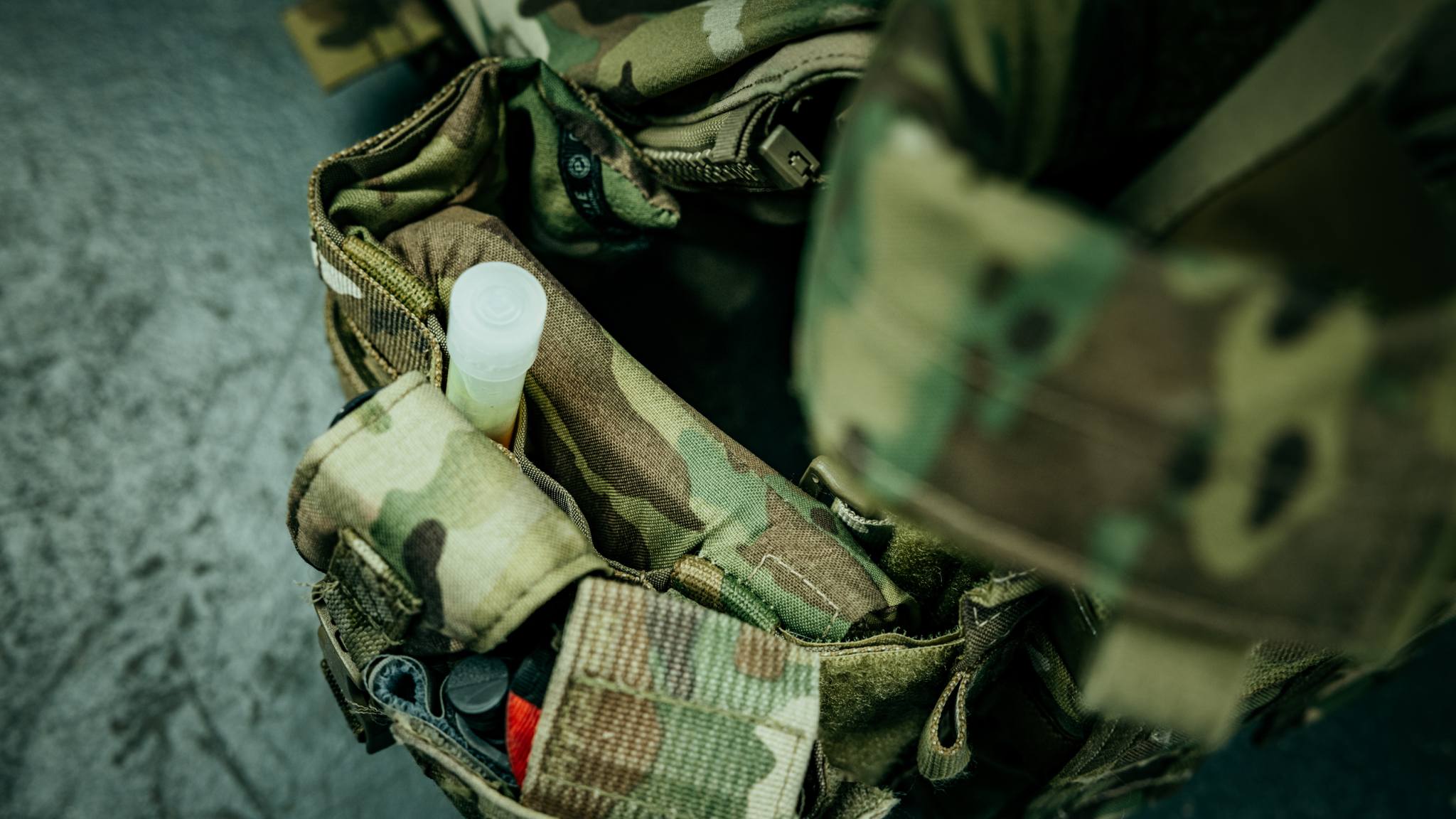 HESCO 4101LV Side Plate Set – T.REX ARMS