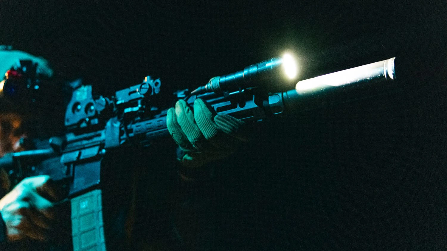 SureFire M340DFT Mini Scout Light PRO | T.REX ARMS