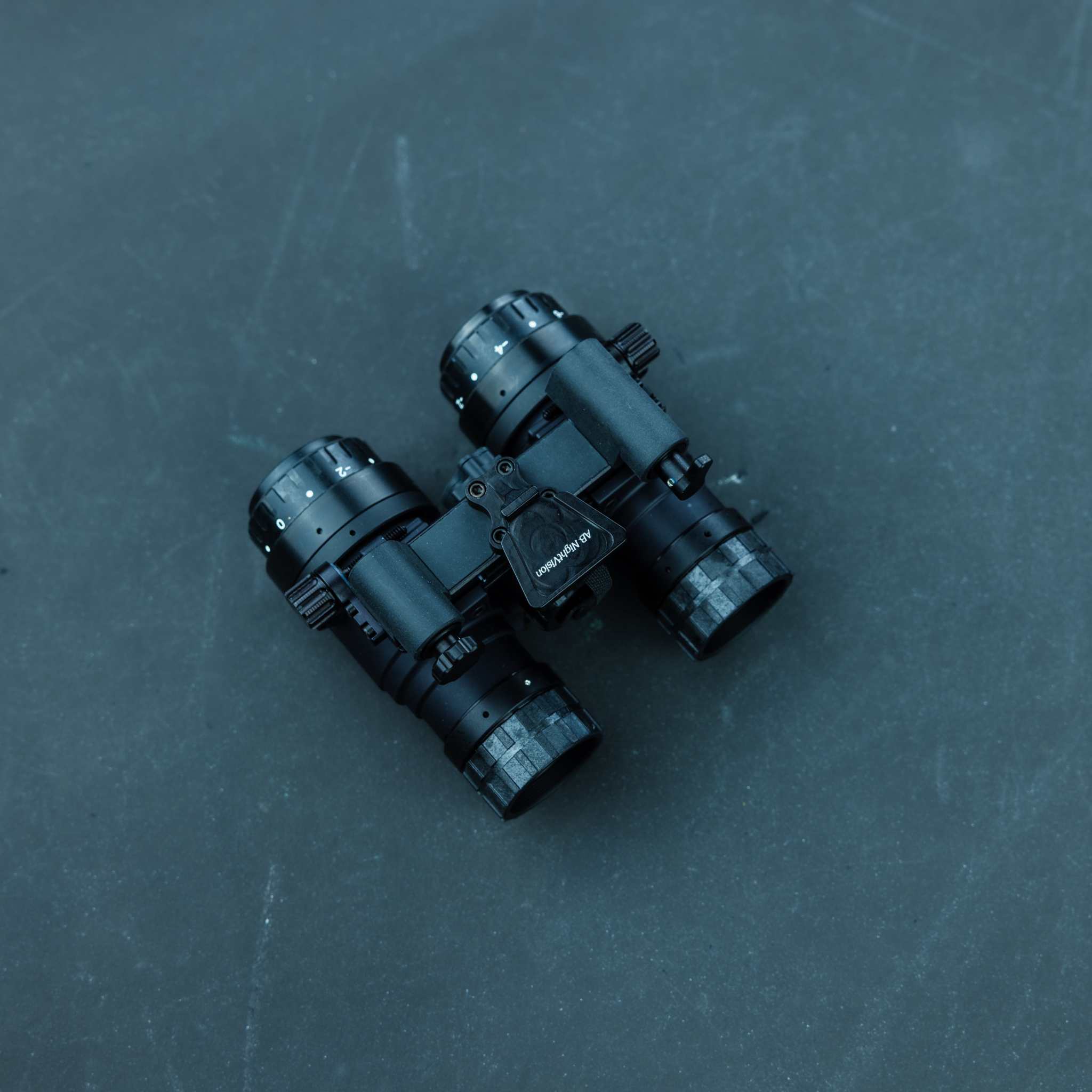 RNVG-VG (Variable Gain Ruggedized Night Vision Goggle) – T.REX ARMS