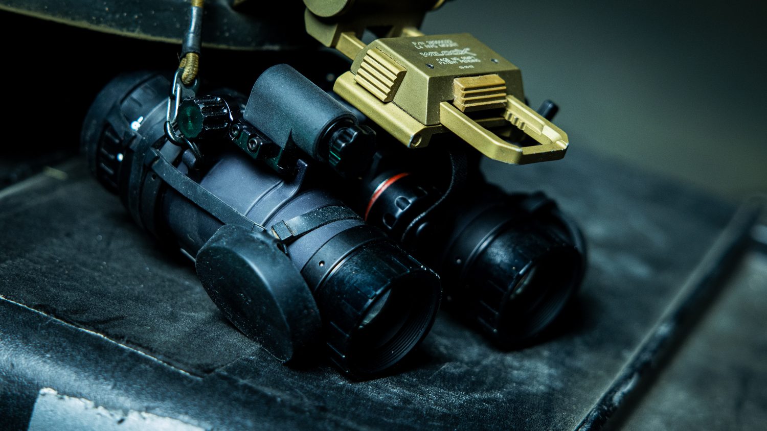 RNVG-VG (Variable Gain Ruggedized Night Vision Goggle) – T.REX ARMS