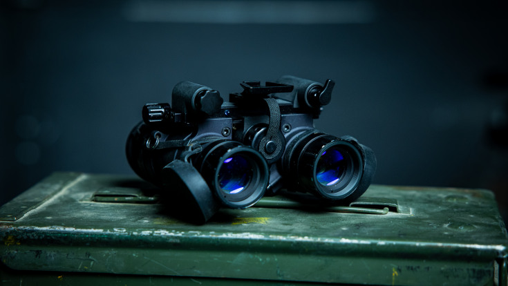 RNVG-VG (Variable Gain Ruggedized Night Vision Goggle) – T.REX ARMS