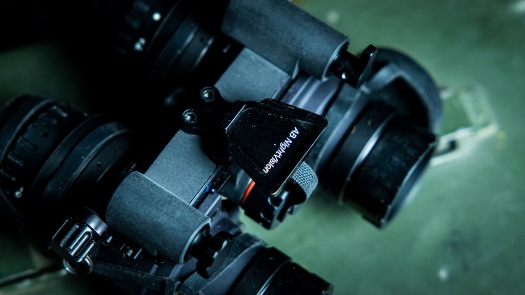 RNVG-VG (Variable Gain Ruggedized Night Vision Goggle) – T.REX ARMS